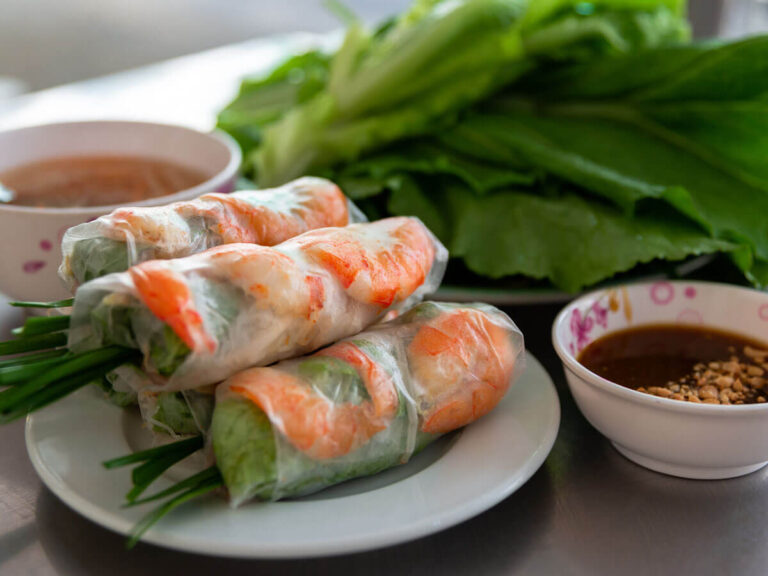 Gỏi Cuốn: Ingredients, Variations, and Dining Guides